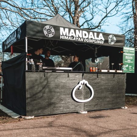 BESPOKE DIGITAL PRINTED VALANCE BANNER WRAP - Hercules Outdoors Ltd